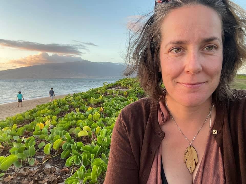 An Angel Who Fought Back | Compact