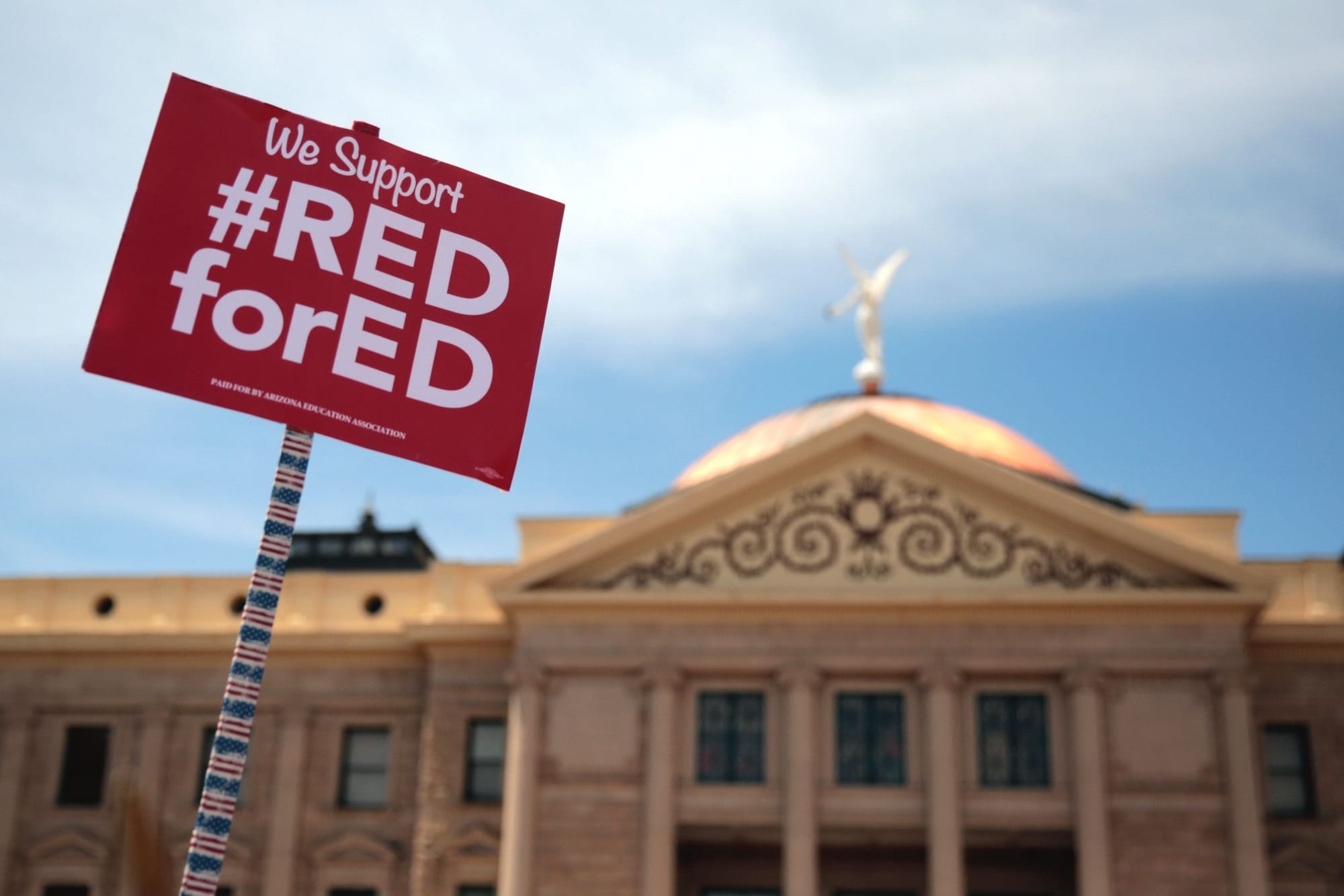 Auguste Meyrat - Compact | Compact